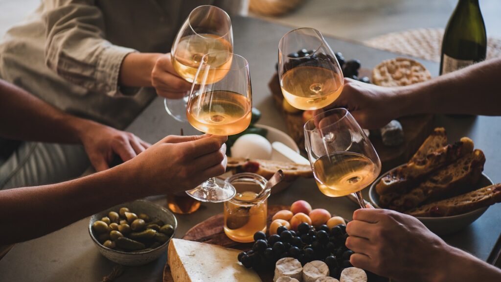 Guide des vins du Jura : histoire, cépages, appellations, meilleurs ...